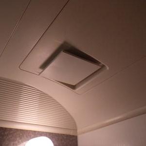 LIXIL UF-23A →東芝 ダクト用換気扇 DVF-T10CB 交換工事｜東京都八王子市｜施工事例｜｜ユニティープライム｜給湯器交換 キッチン水まわりリフォーム 町田 八王子 多摩